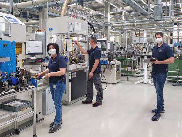 Historie: Eine Zeitreise durch über 50 Jahre Firmengeschichte | myonic GmbH